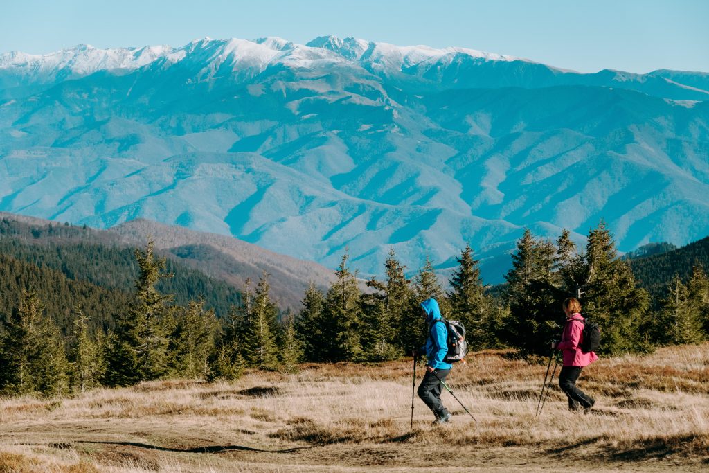 Drumeție în Munții Lotrului: Vârful Muma și Vârful Prejba - Anii Drumetiei